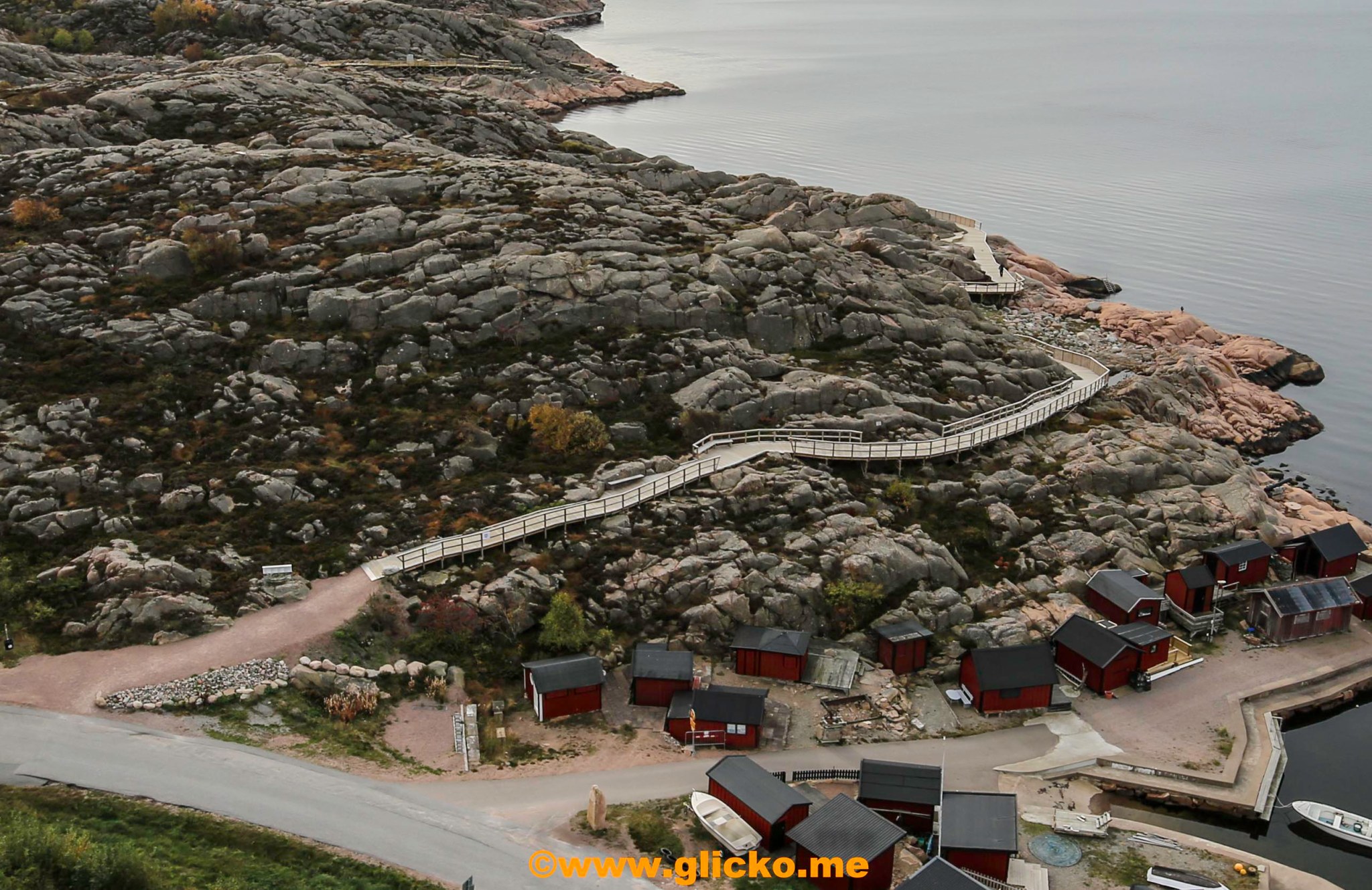Arbetet med strandpromenaden fortsätter och Aram Rubinstein med sitt ...